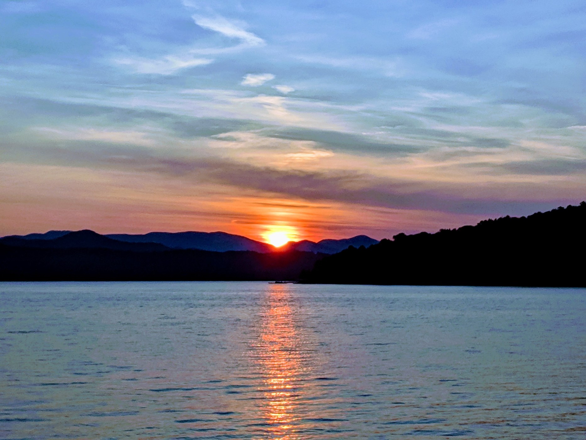 Private Sunset Tour | Jocassee Lake Tours